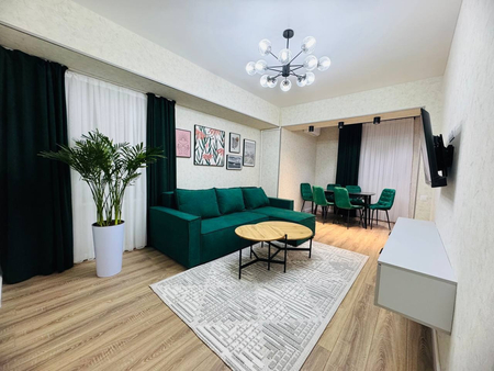 Продаётся 52м² Ц-4 2/3/4 ор-р кафе Централ