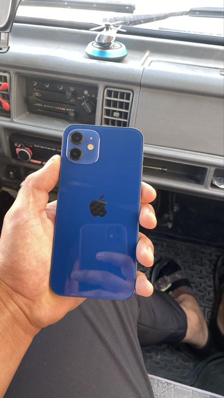 Iphone 12 128gb yomkost 80%  aybi yo