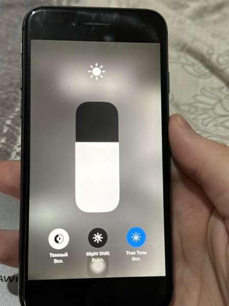 Продам iphone 8 64 гб