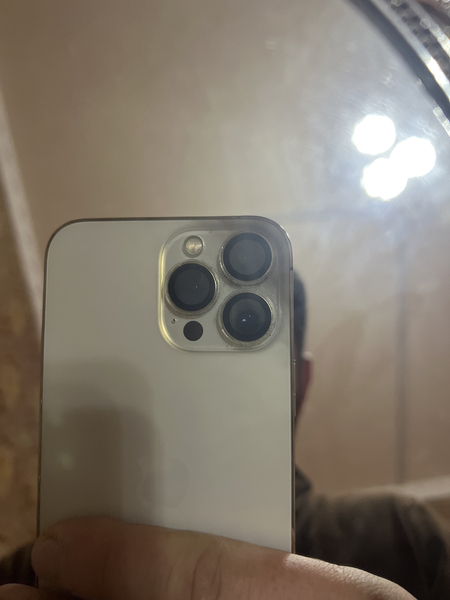iPhone 13 pro max gold