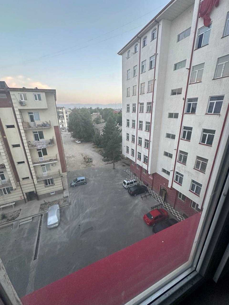 2 хонали таер уй сотилади 50 кв кадастри бор