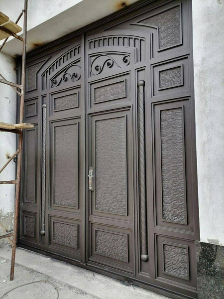 Вароти двери решетки перила