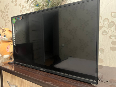 Продается телевизор Yasin LED-32E58TS