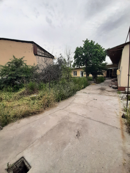 Продам участок 6сот 5 комнат можно под строительство