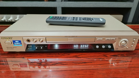 CD/DVD проигрыватель Sony DVP-k380