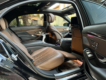 Mercedes-Benz S550
