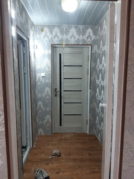 Sroncha sotiladi 2-xonali kv.16-maktab yonida