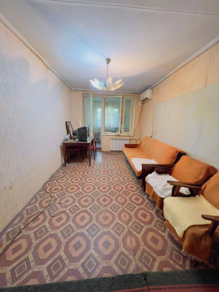 Chilonzor 26 2/2/5  balkon 2/6. 55 m2