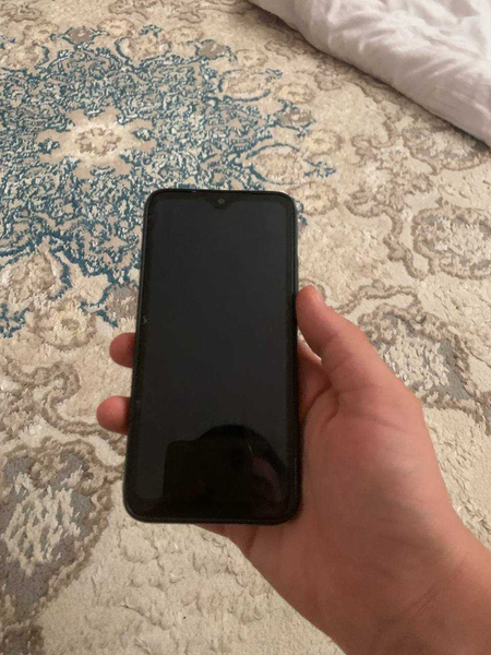 Redmi 7 sotiladi