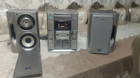 Продаю муз центр SONY DVD MP 3.