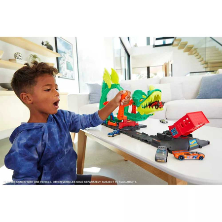 Хот Вилс Атака огненого дракона Hot Wheels Dragon Drive Firefight