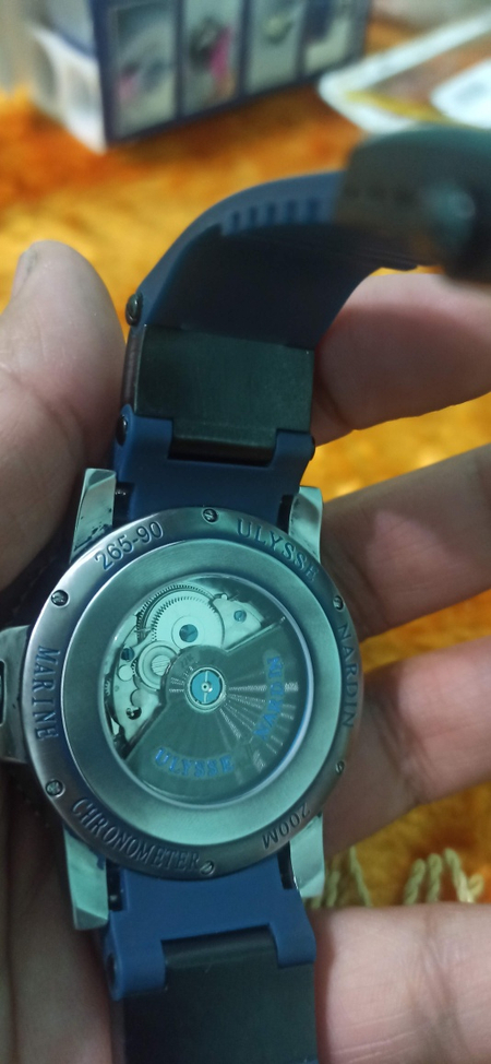 Ulysse nardin
Holati yaxshi, mexanika
Ichidegi hamma funksiyasi ishlid