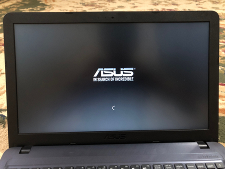 Noutbuk Asus Ofisnoy B/U / Intel Celeron N4000
