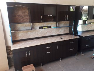 Kuhinni mebel razmer 2.4 m va 2 mli