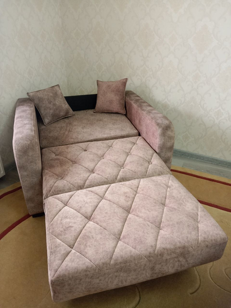 Yumshoq mebel kravat boladigan
