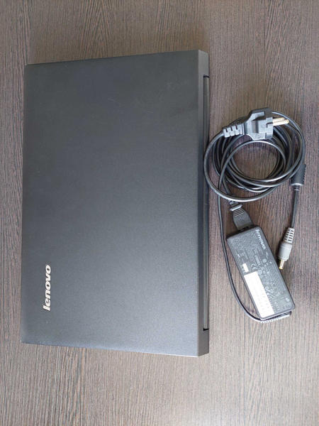 Lenovo B590 sotiladi 2012 yil chiqqan