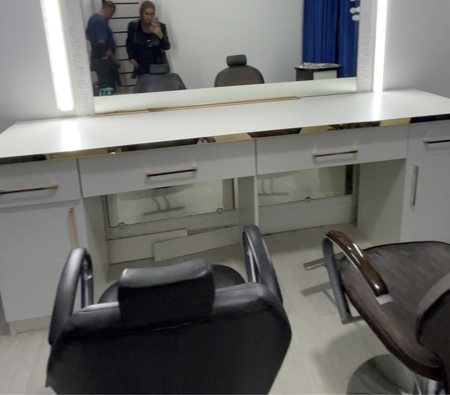 Rabochiy stol 2 kishilik sotiladi
