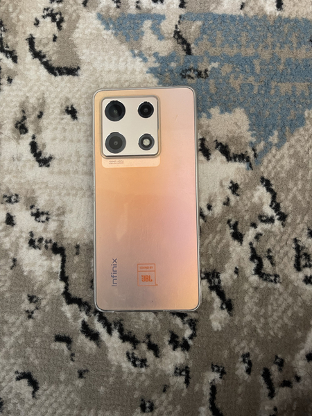 infinix note 30 pro 256gb yangi holati