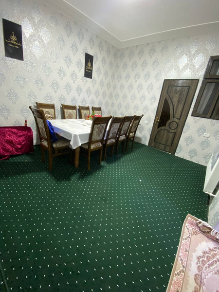 Шайхонтохур
Мўлжал: Чорсу
Хоналар сони: 5
Майдони: 2 сотих
Хола