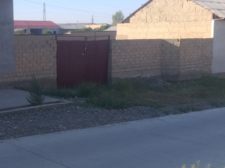 tashkenskidan uchastka sotiladi srochni