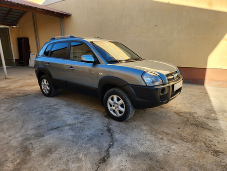 Hyundai Tucson .