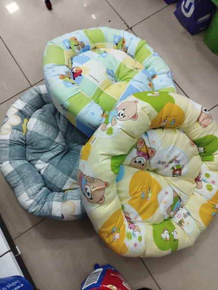 Лежанки для кошек и собачек