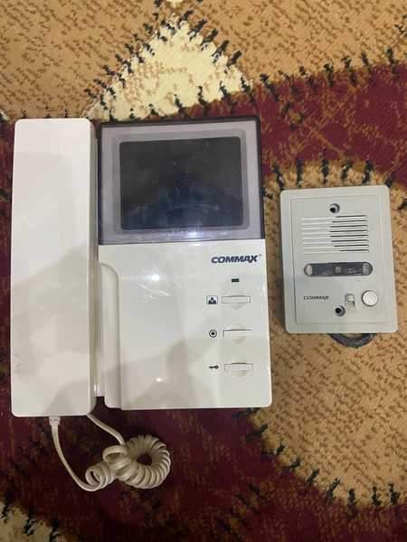 Домофон COMMAX только две вызывные панели