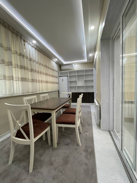 Продается 3х ком. квартира на ул.Кунаева, ор-р: гостиница Россия, 90м2