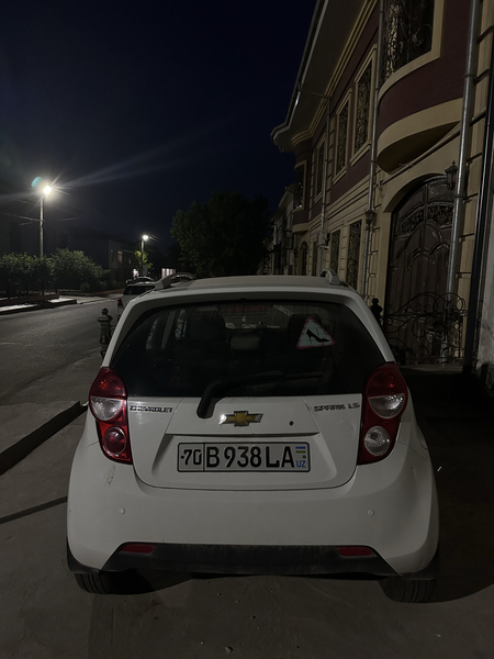 Spark sotiladi srochna!