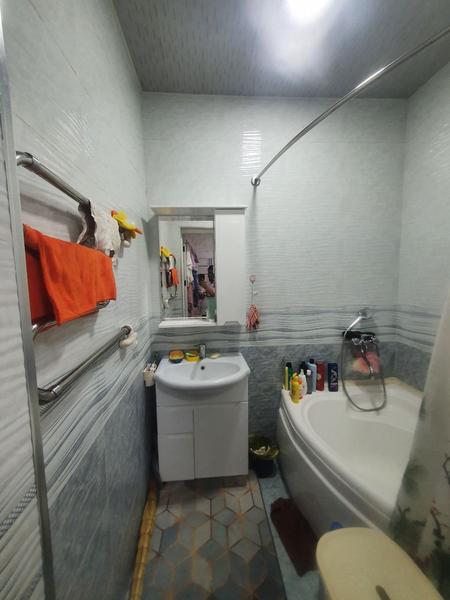 Kvartira sotiladi 85000