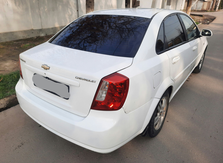 Lacetti 1.8  9300
