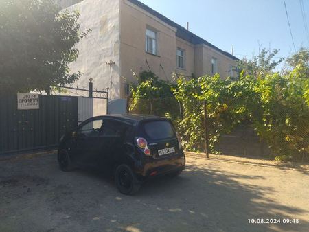 2кабатлы уй сатылады. Гербиш завод ашадан откеннен кейин жолдын бойы.
