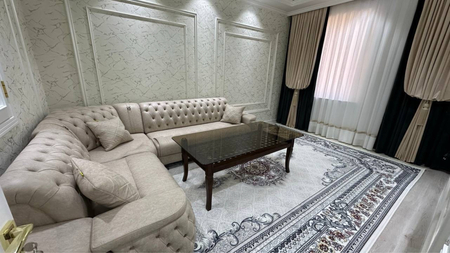 Продается 3 комнатная квартира площадью 68 кв.м.  По улице Озод Шарк