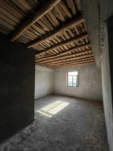 Ibn sino Stroy Mart Bozori tòrisda Karopka uy yòli yuzida 3/4/4