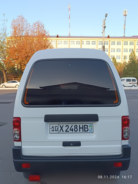Damas sotiladi ideal Arenda Vikub