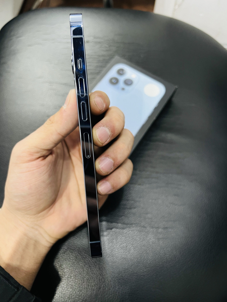 Iphone 13 pro max Karopka dakument