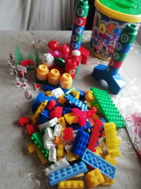 Продаются игрушки для детей