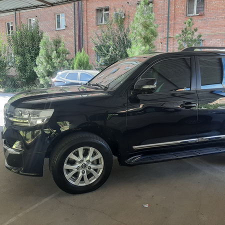 Продам Land Cruiser 200