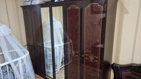 Продам спальный гарнитур