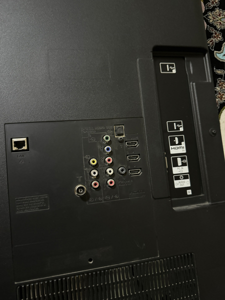 Televizor Sony Bravia xolati juda yaxshi