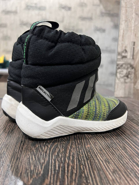 Осенне зимние сапожки Adidas