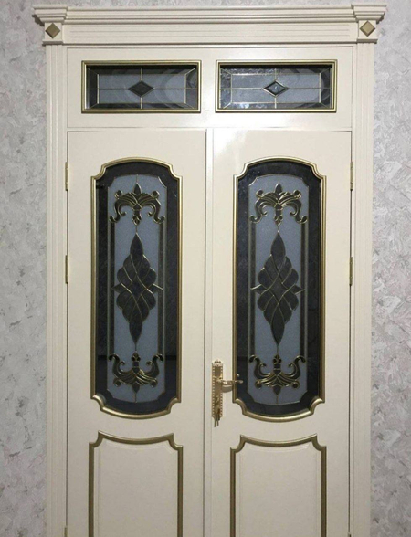 Vitraj oyna (витражный стекло)