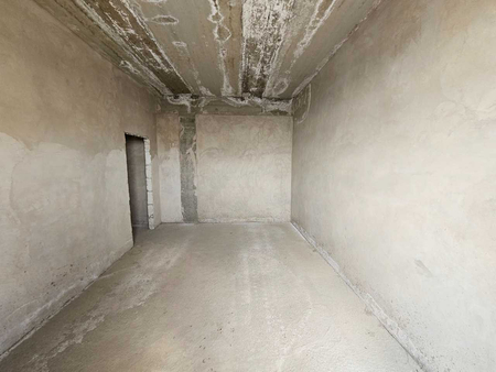 3 xonali 86m² 3-qavat sotiladi.