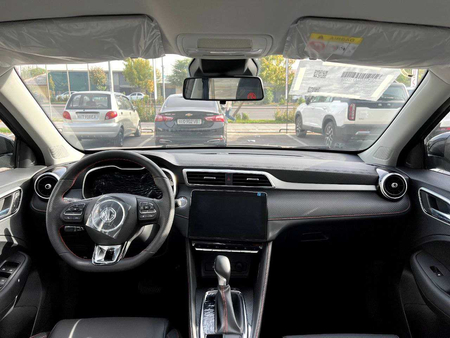 MG ZS - Kia Sonet, Trackerdan yaxshi varyand