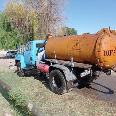 Assenizator sotiladi 1991yil metan gaz 2ta 100talik qoyilgan