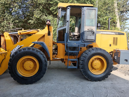 Фронтальный погрузчик LW300F Спецтехника