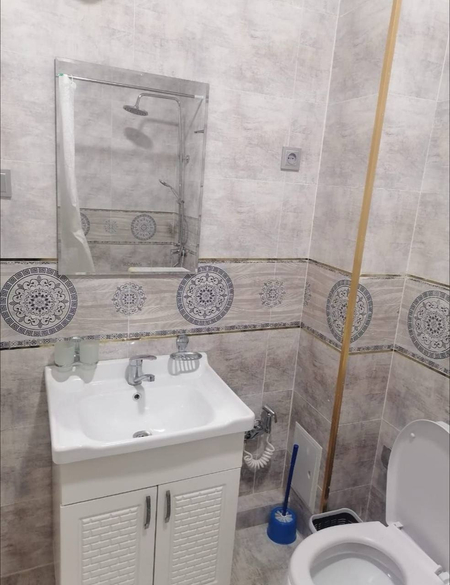 Mirzo Ulug'bek metro Цkv 3xona qilingan oyila bolla beriladi
