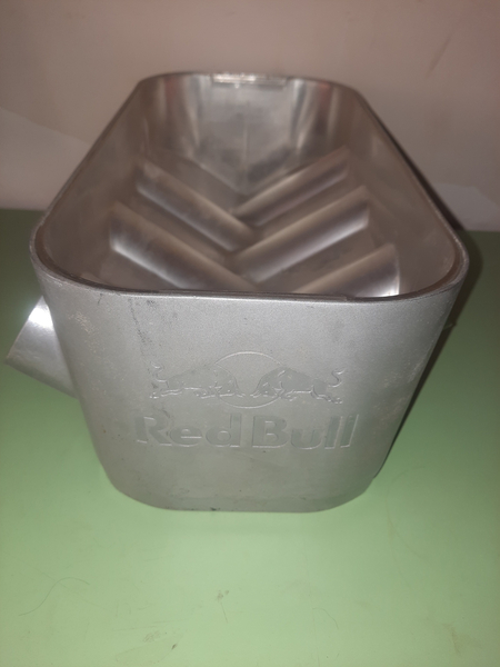 Продам лёдницу для Redbull