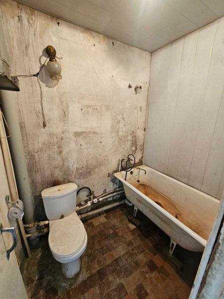 1 xonali 36m² 1-qavat uy sotiladi