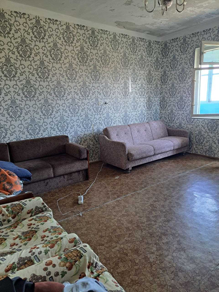 Отель Grand Mir ул.Кунаева 4-комнатная 8/9 90 м² зал 5х5 без ремонта